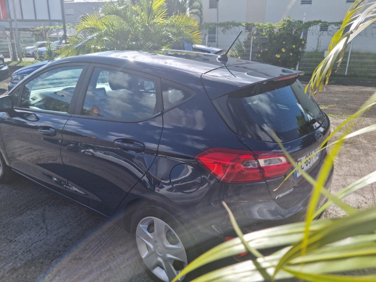 Sixt Occasion - FORD-FIESTA-Fiesta 1.1i - 70 Euro 6.2 2017 BERLINE ...